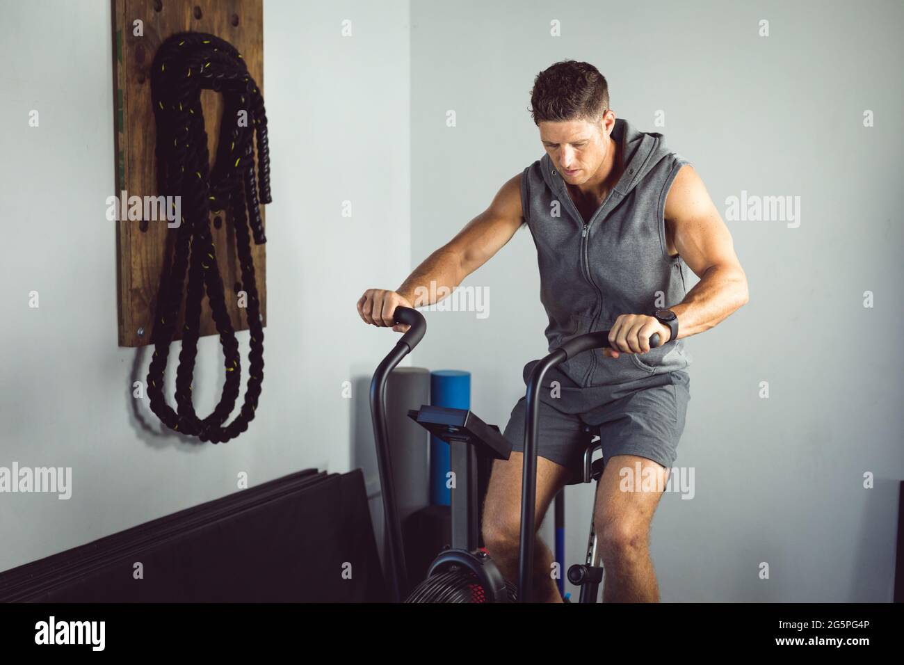 Exercise bike hi-res stock photography and images - Alamy