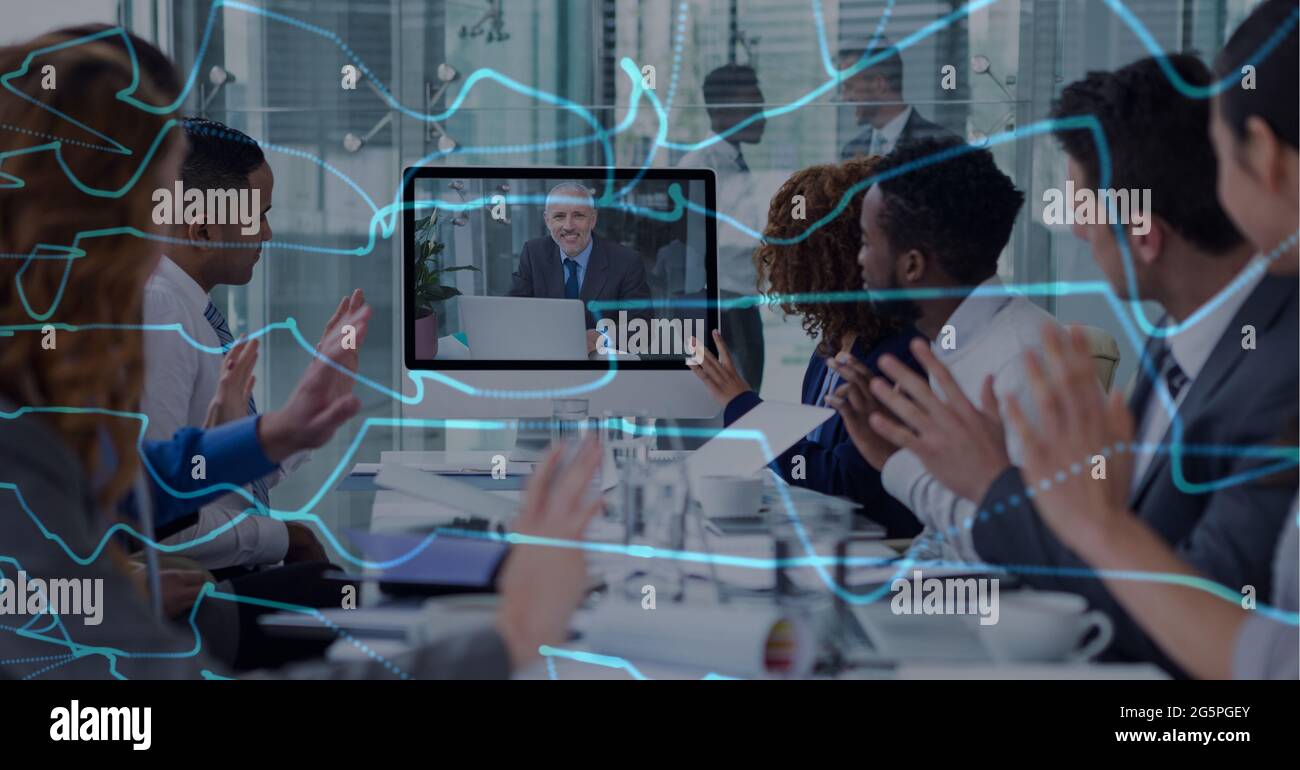 Line lines of people hi-res stock photography and images - Alamy