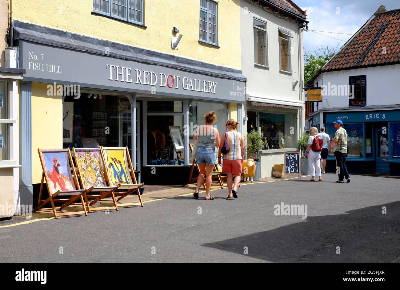 Holt town centre norfolk hi-res stock photography and images - Alamy