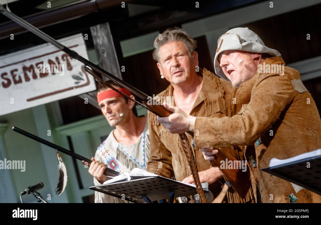 Bad Segeberg, Germany. 29th June, 2021. Actors Sascha Hödl (l-r) as ...