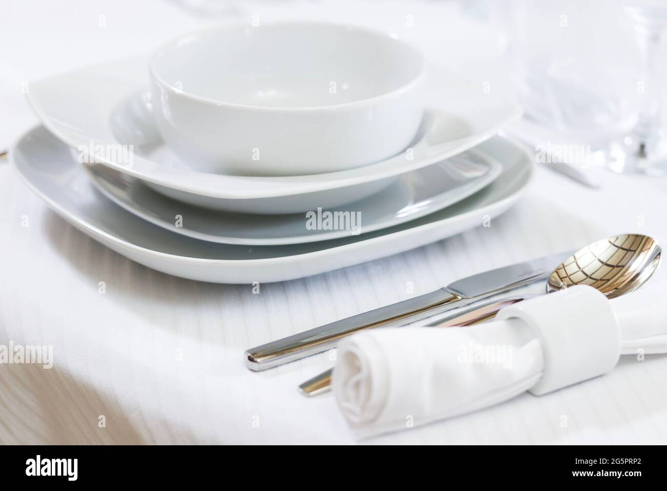 Silver service table hi-res stock photography and images - Alamy
