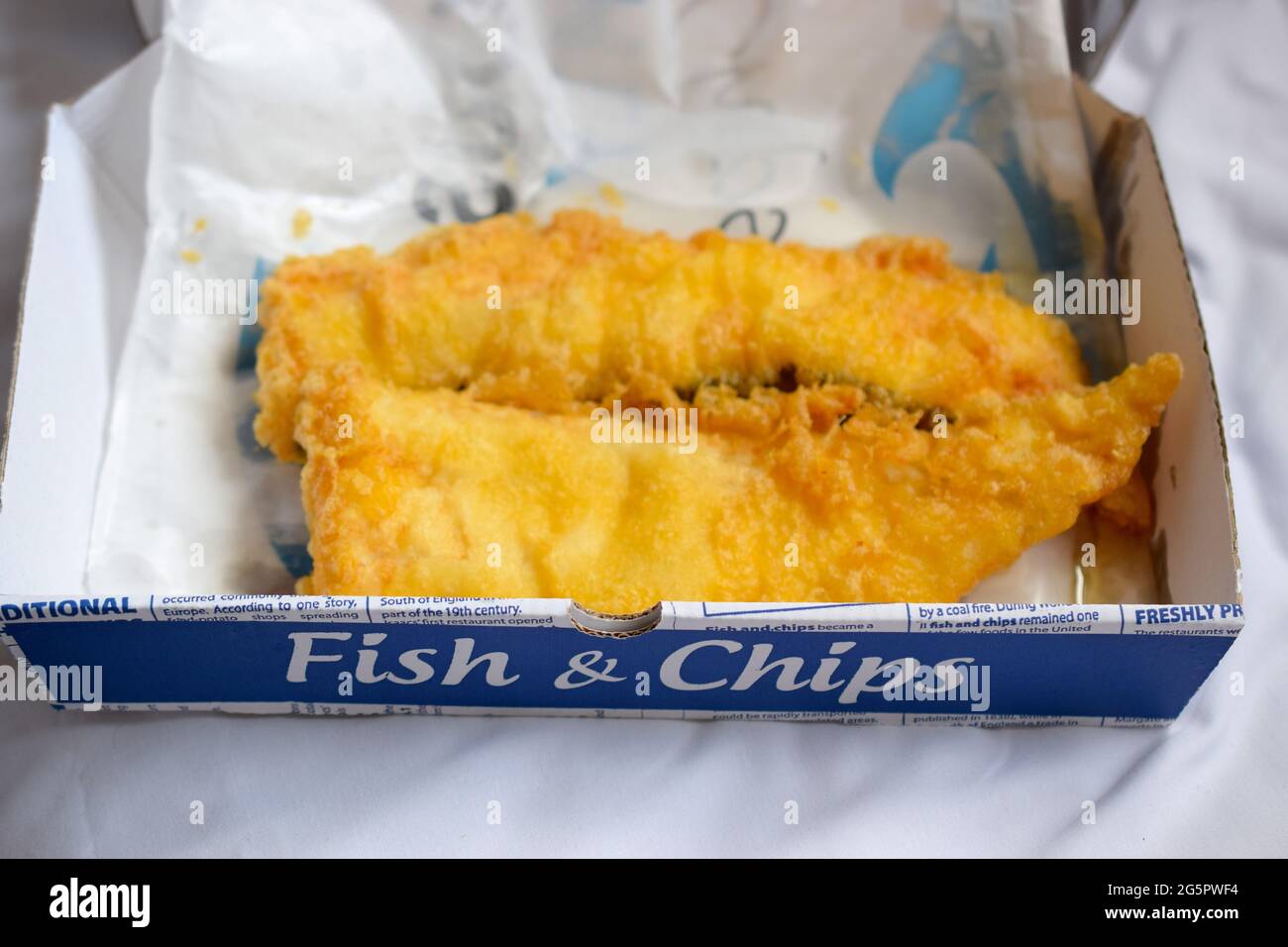 Traditional English Fish and chips Stock Photo - Alamy