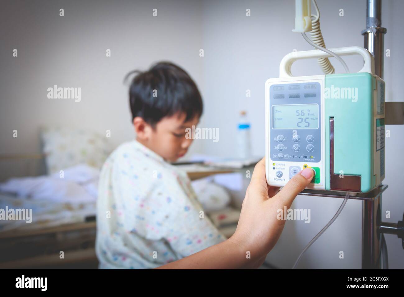 Infusion pump hi-res stock photography and images - Alamy