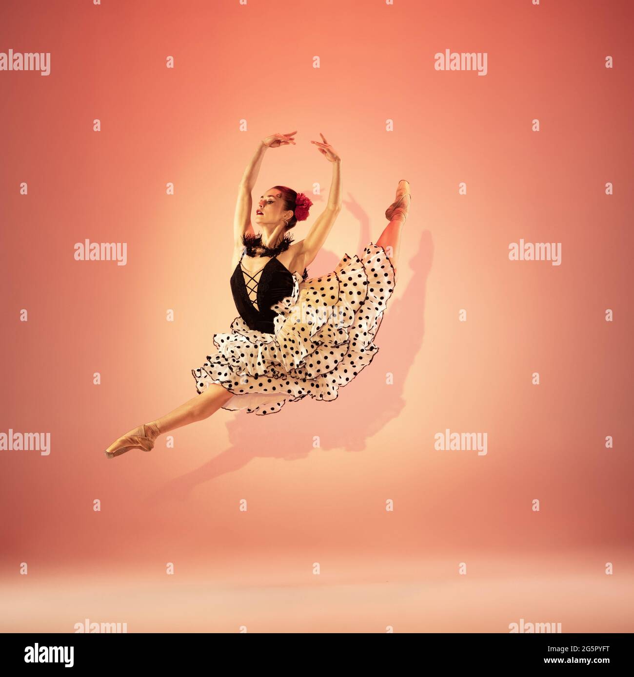 Spanish female ballet dancer hi-res stock photography and images - Alamy