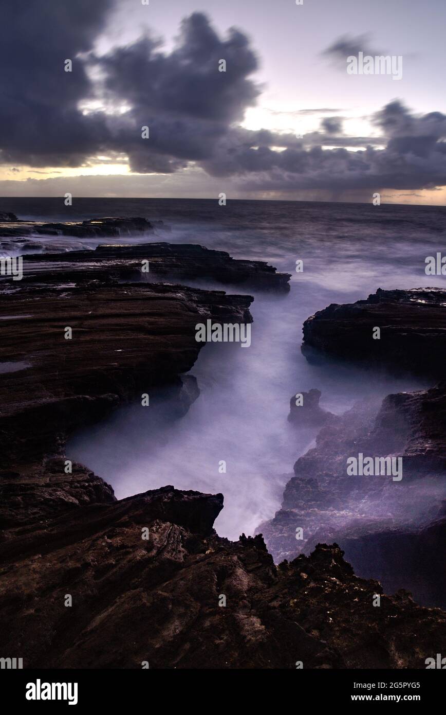 Enduring rocks hi-res stock photography and images - Alamy