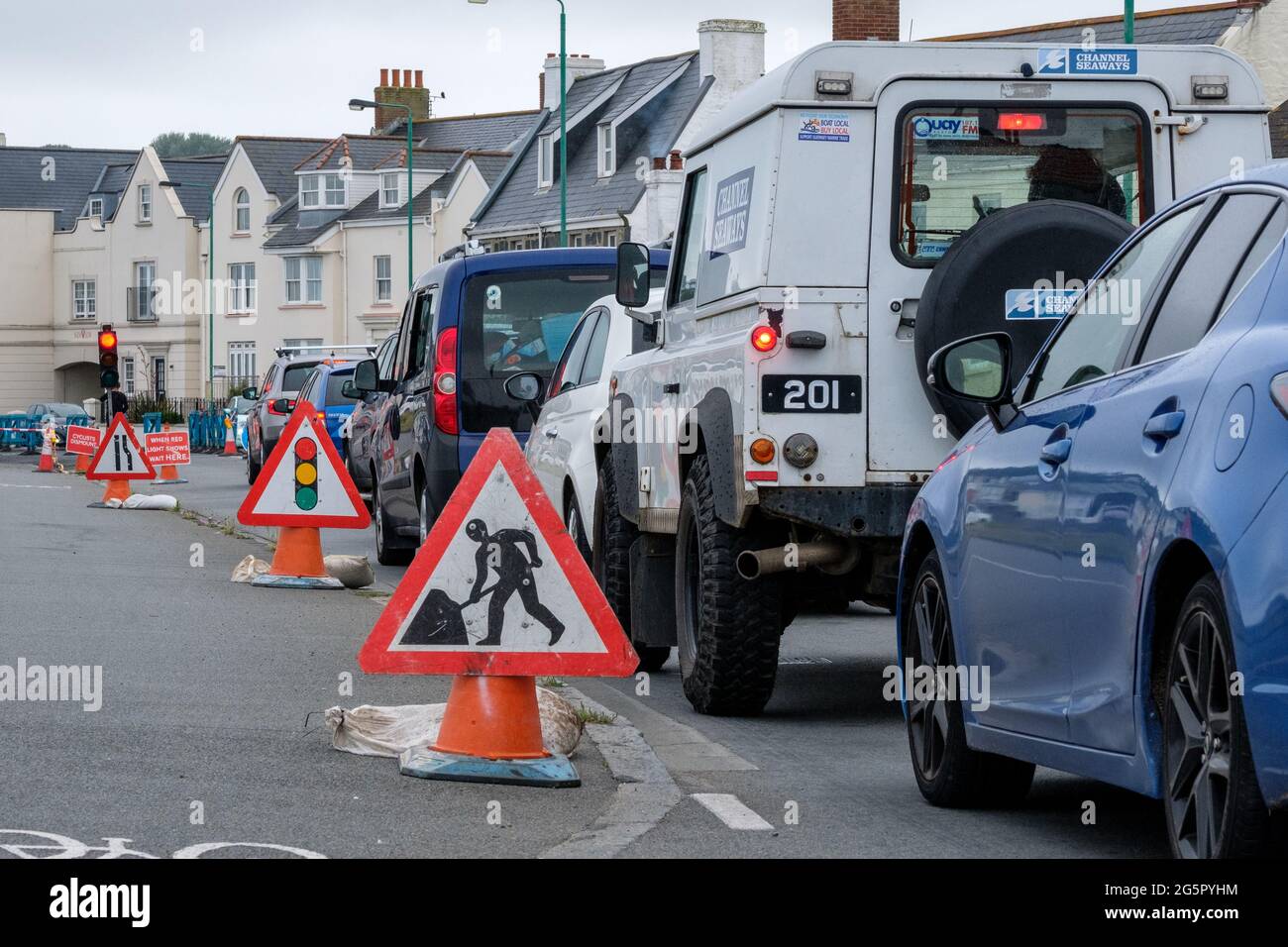 Delayed by roadworks hi-res stock photography and images - Alamy
