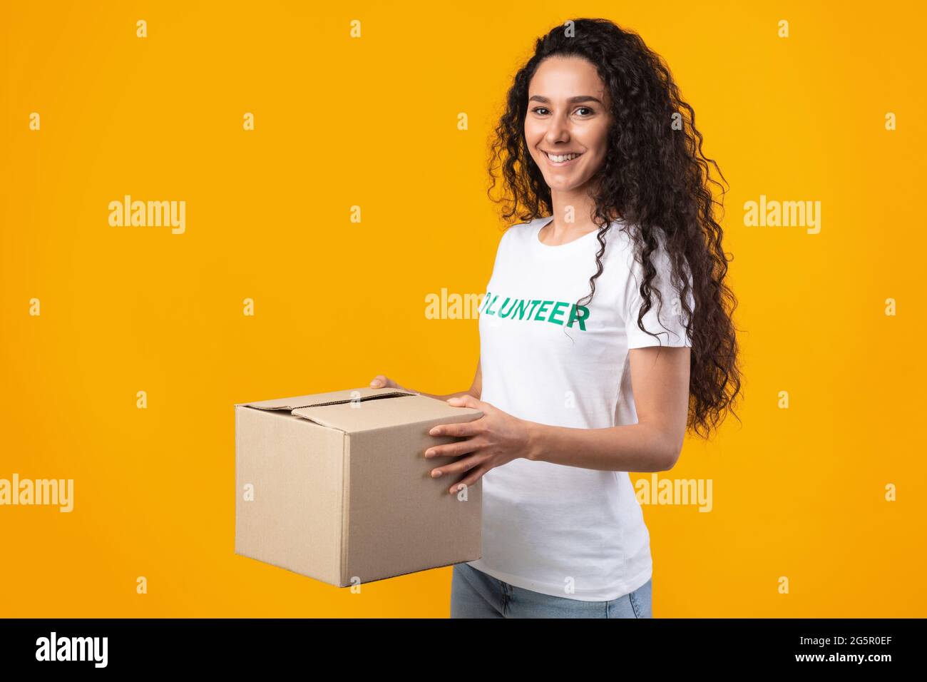 Donation cardboard box hi-res stock photography and images - Alamy