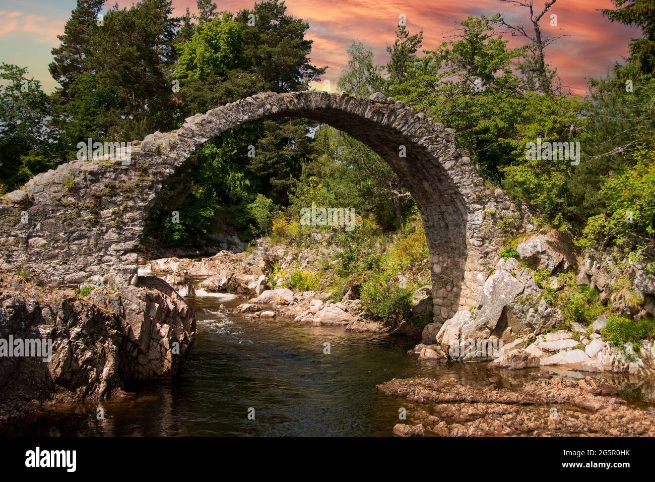 Carrbridge packhorse bridge hi-res stock photography and images - Alamy