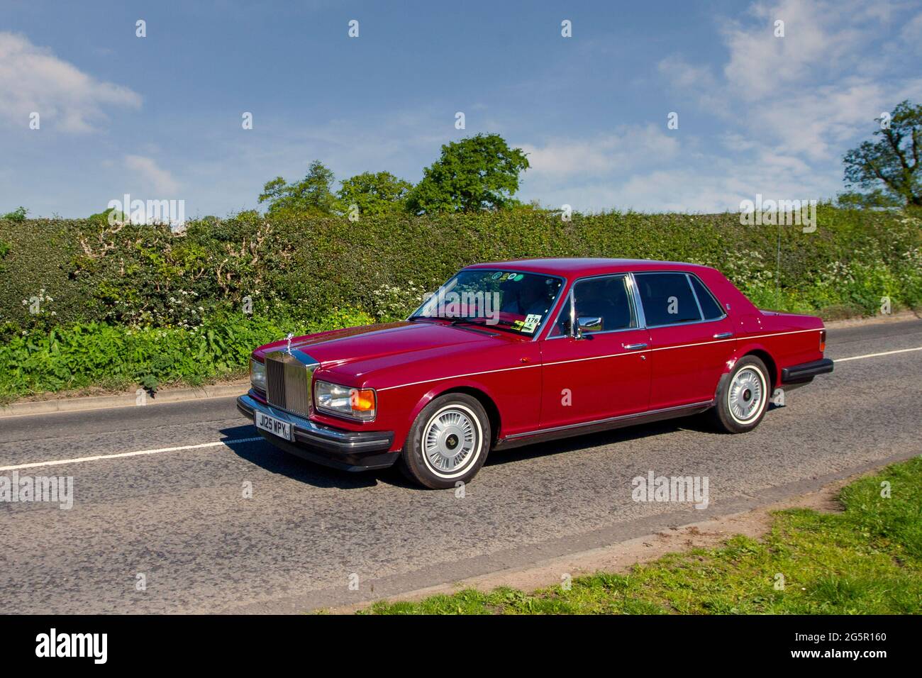 1991 90s red Rolls Royce 3 speed automatic 6750cc petrol luxury saloon ...