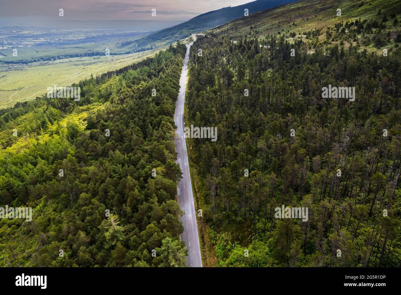 The road leading up to the Vee Pass in the Knockmealdown mountains in ...