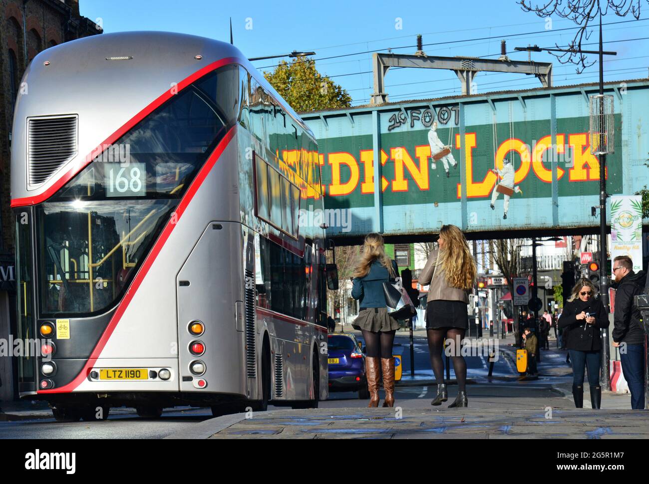 Camden bus hi-res stock photography and images - Alamy