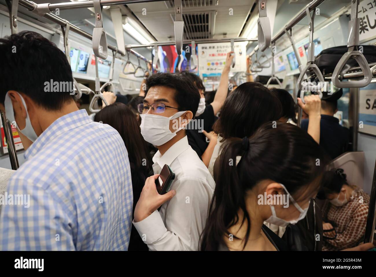 Meguro line subway train hi-res stock photography and images - Alamy