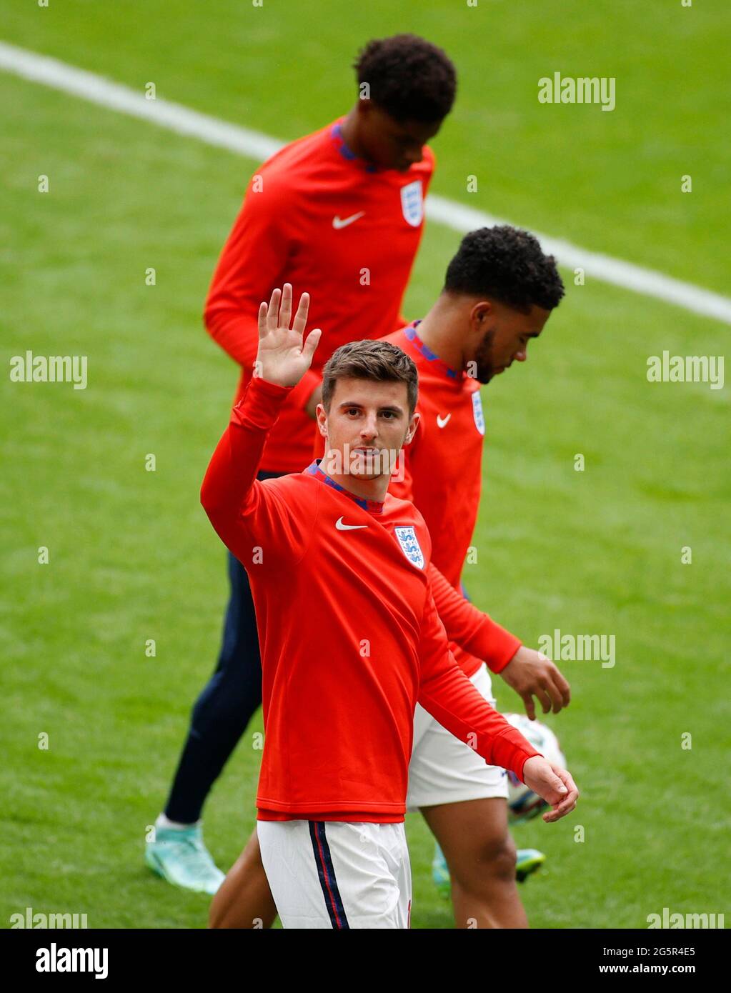 Mason mount reece james hi-res stock photography and images - Alamy