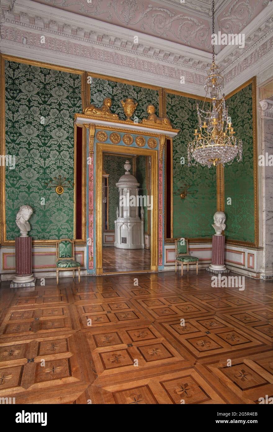 Enfilade fire hi-res stock photography and images - Alamy