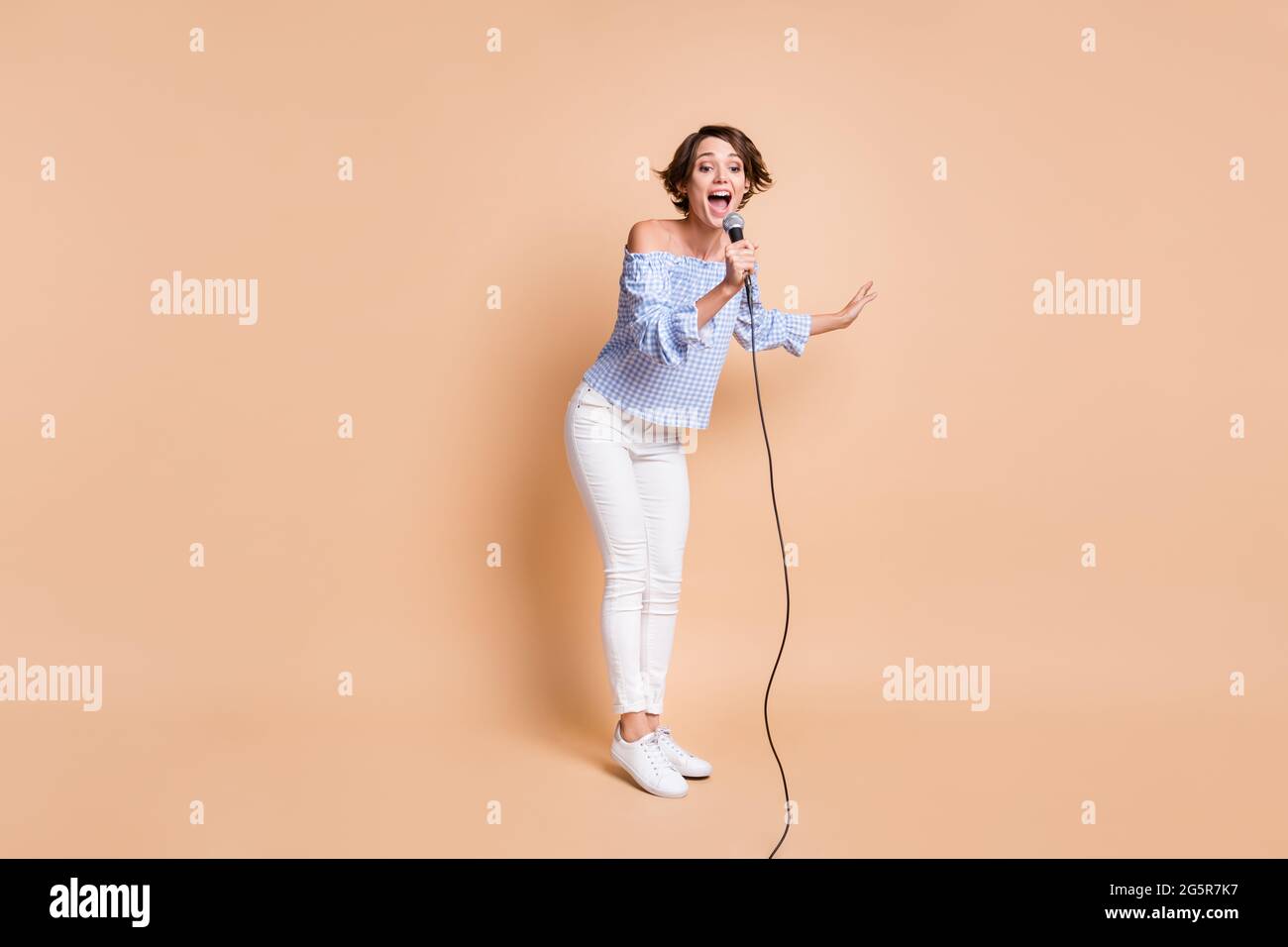 Full body photo of young beautiful girl happy positive enjoy sing ...