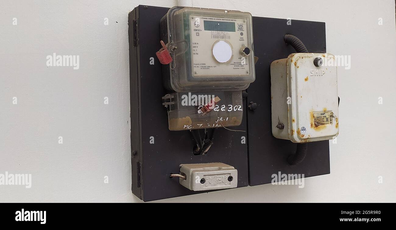 The single-phase static electricity meter to show the consumption of ...