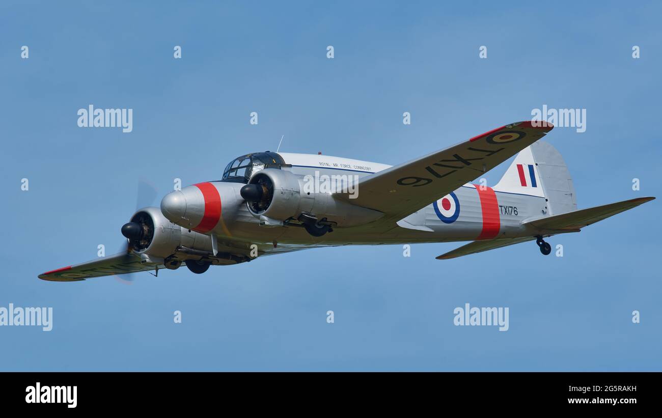 Avro anson hi-res stock photography and images - Alamy