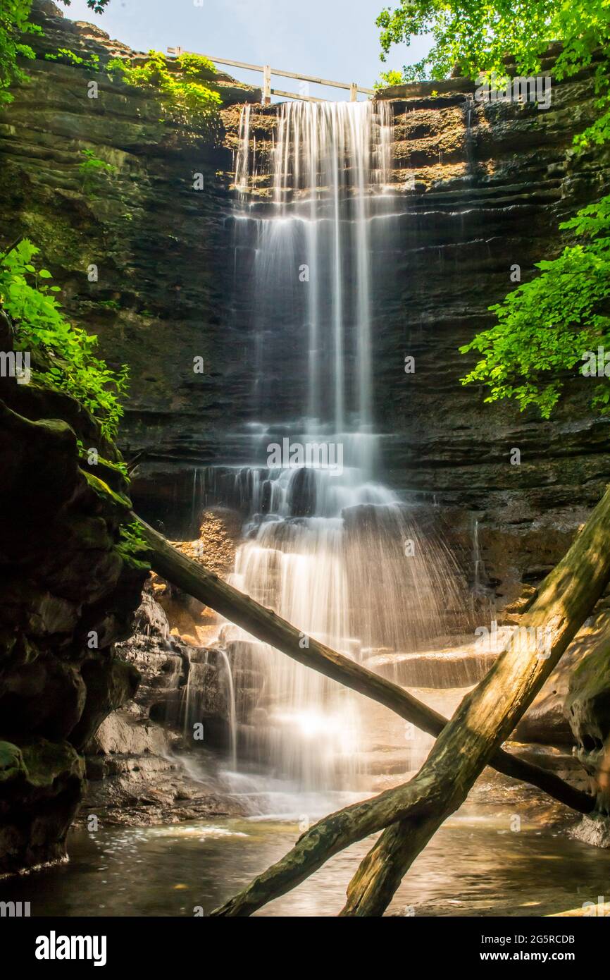 Matthiessen State Park Waterfall Nature Stock Photo - Alamy