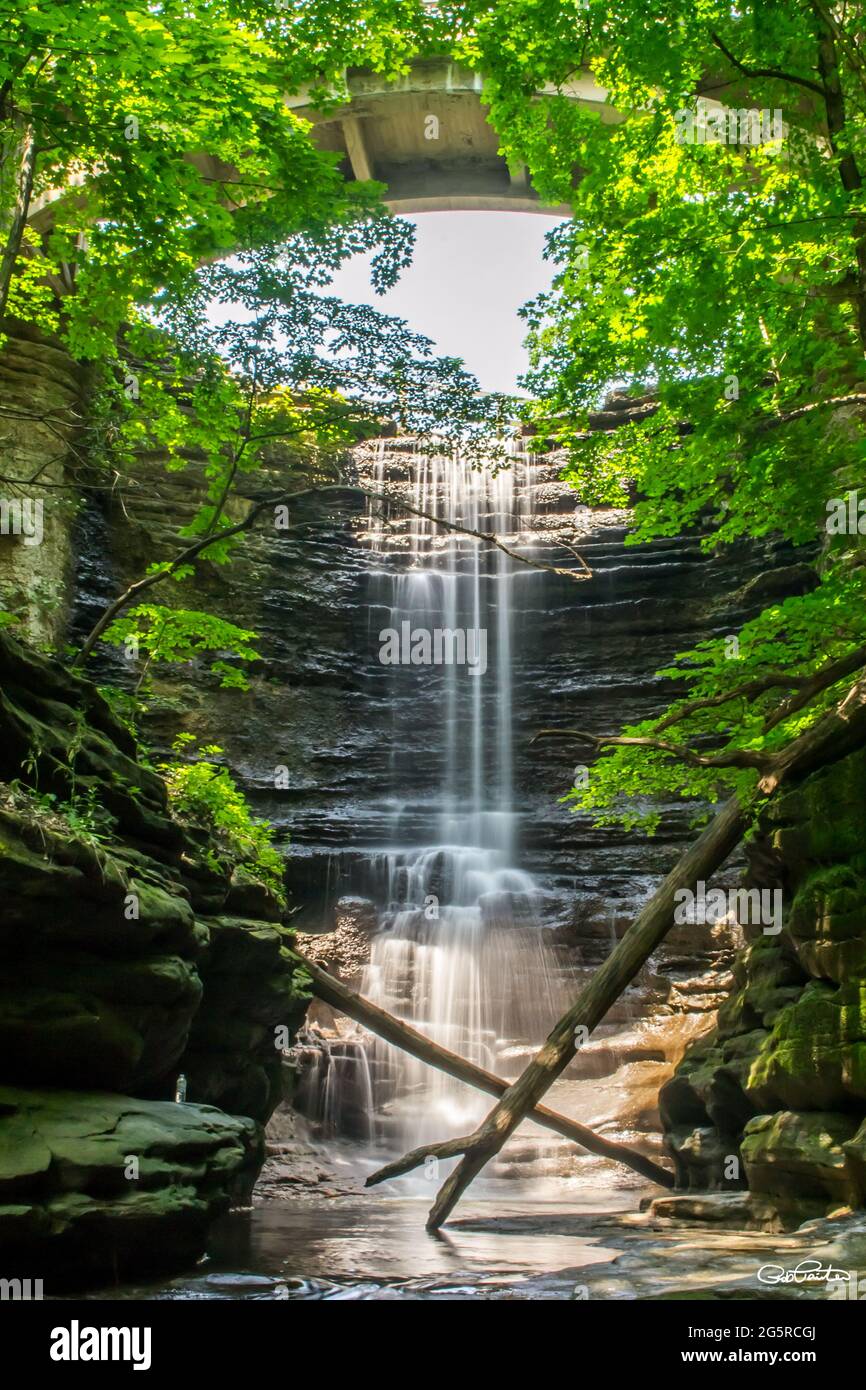 Matthiessen State Park Waterfall Nature Stock Photo - Alamy