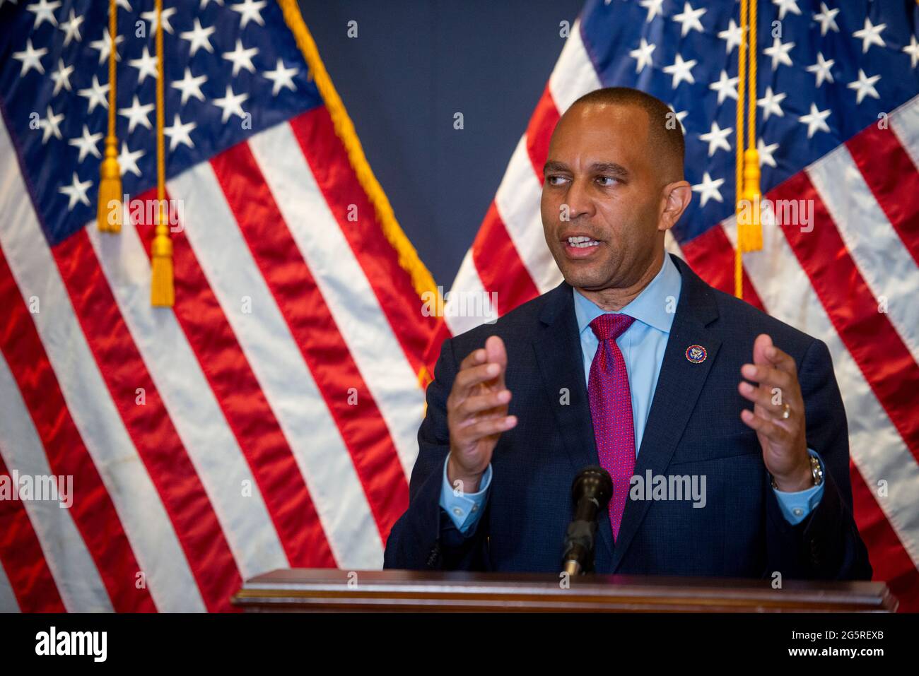 United states representative hakeem jeffries democrat of new yo hi-res ...