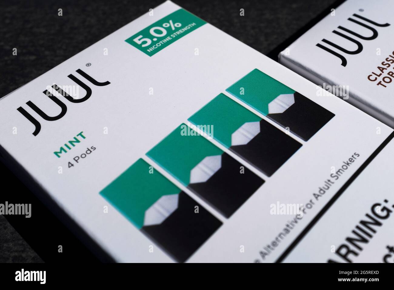 Juul ban hi-res stock photography and images - Alamy