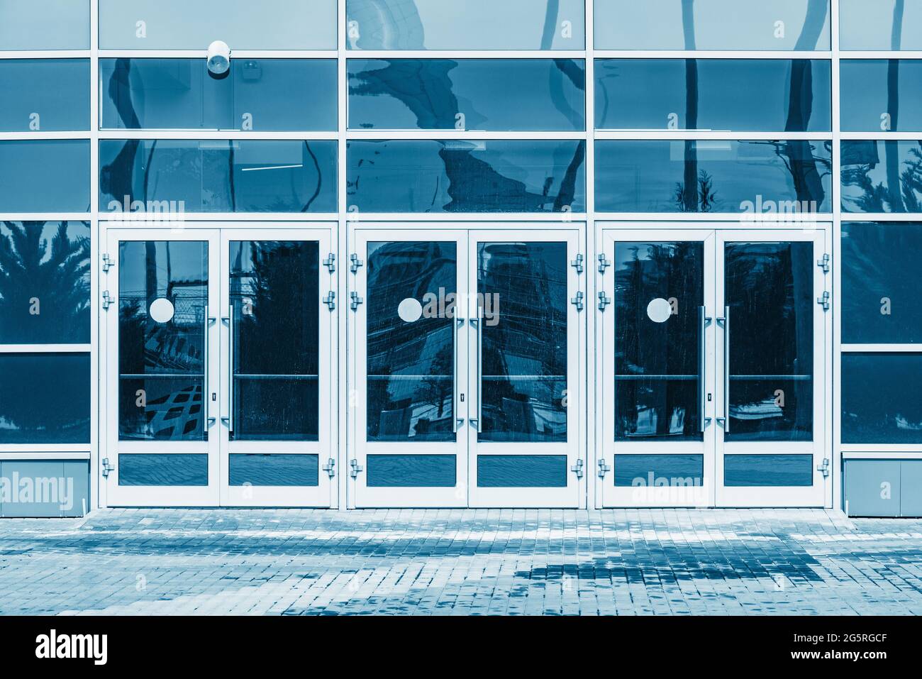 Entrance of the modern business city office building Stock Photo - Alamy