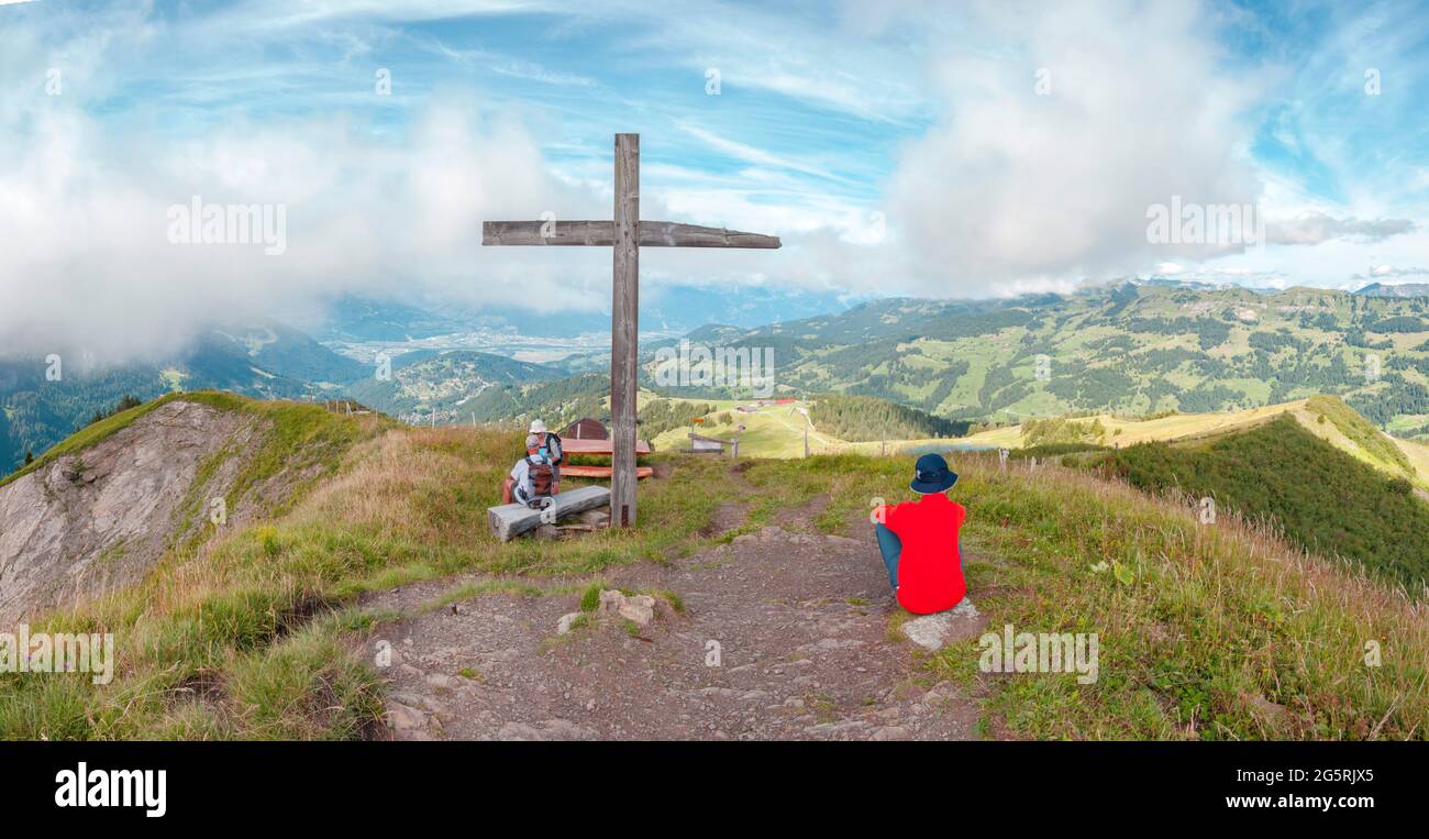 Croix ronde hi-res stock photography and images - Alamy