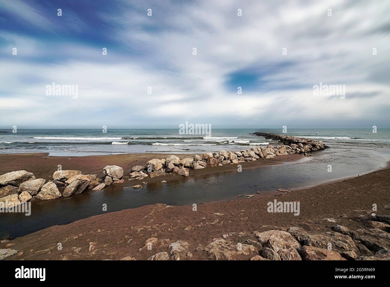 Tidal surge protection hi-res stock photography and images - Alamy