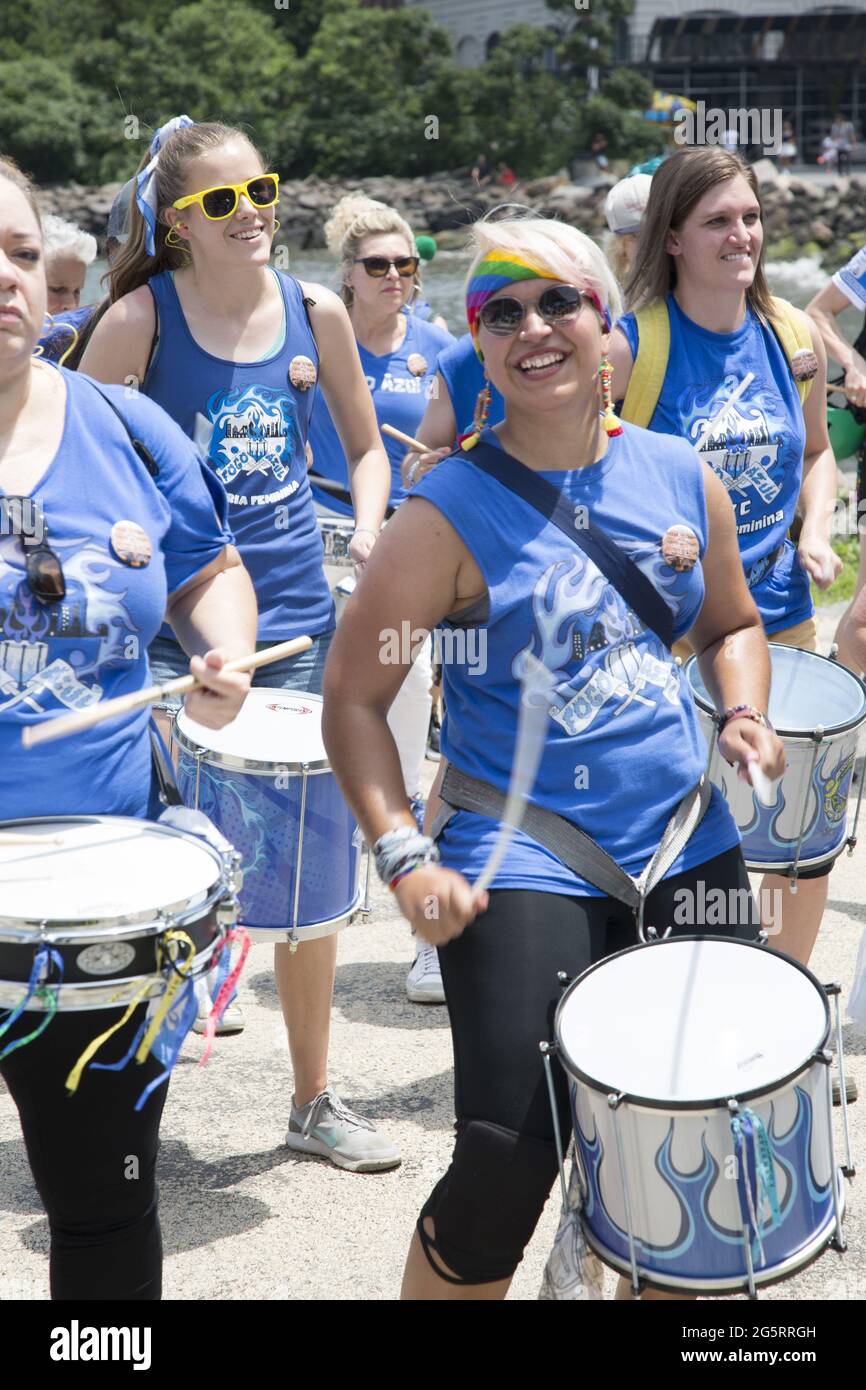 Fogo Azul: All-Women Samba Drum Line. New York's premier women's ...