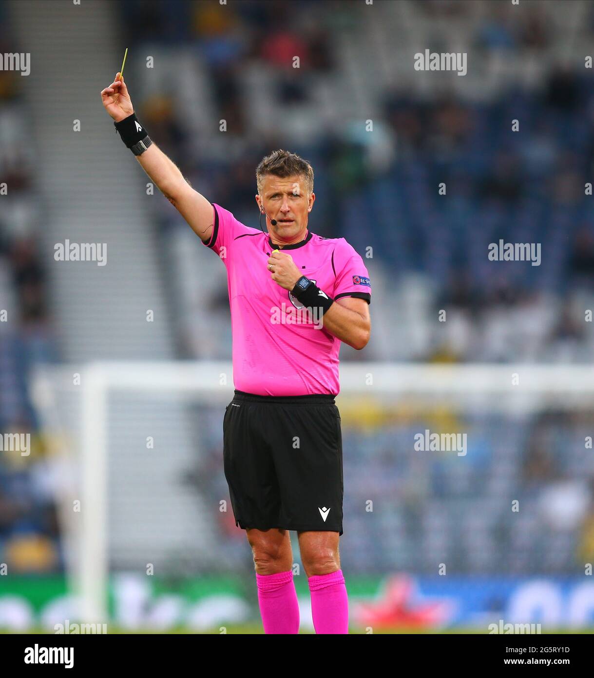 Eufa referee hi-res stock photography and images - Alamy