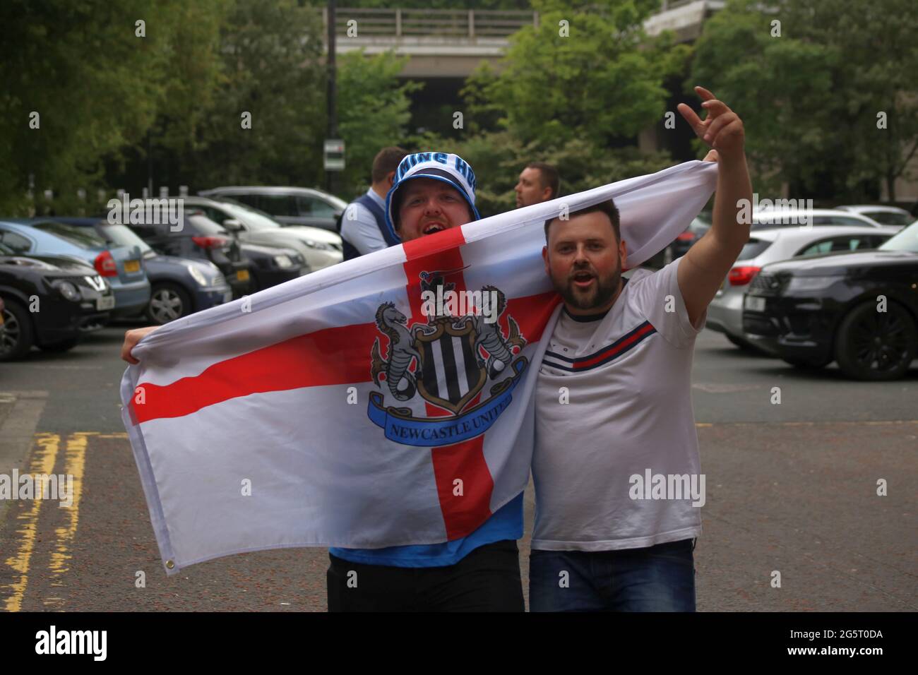 Geordie and immy england fans hi-res stock photography and images - Alamy