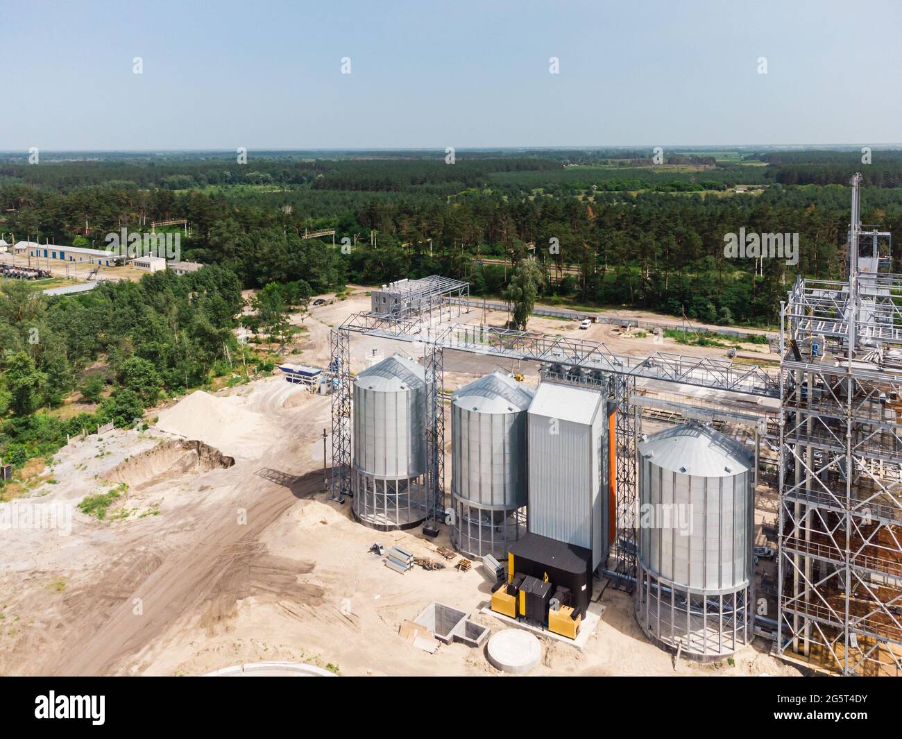 Aerial view of huge modern grain elevator. Food storage, building in ...