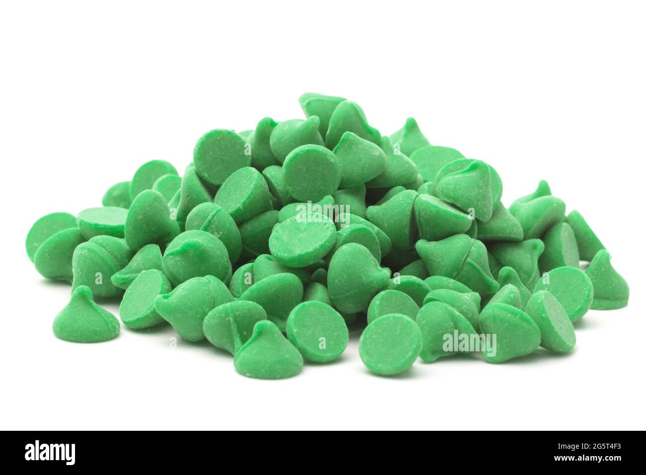 A Pile of Gourmet Green Mint Baking Chips Stock Photo - Alamy