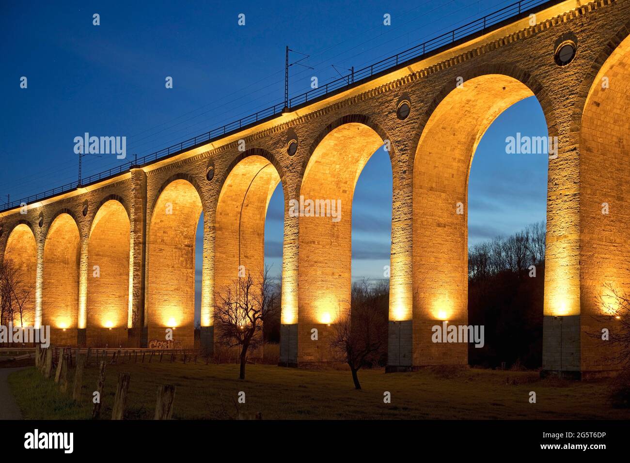 Largest viaduct hi-res stock photography and images - Alamy