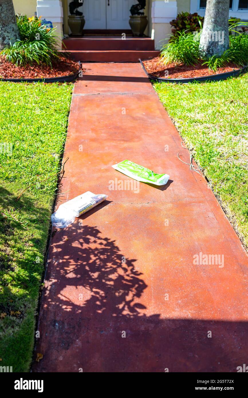 Miami mansion gate hi-res stock photography and images - Alamy