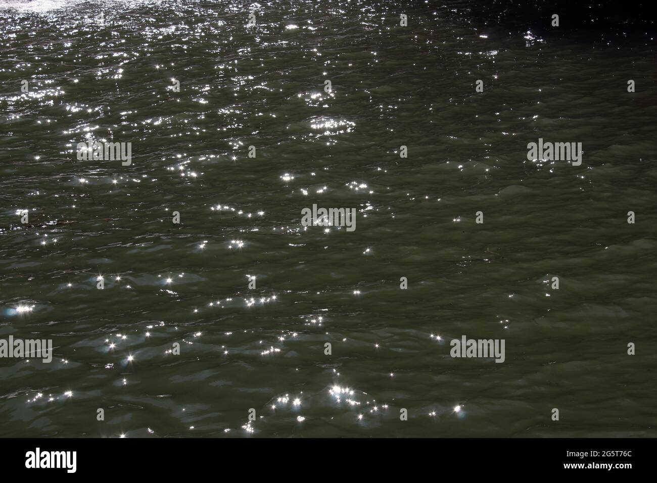 Sunlight glistening hi-res stock photography and images - Alamy