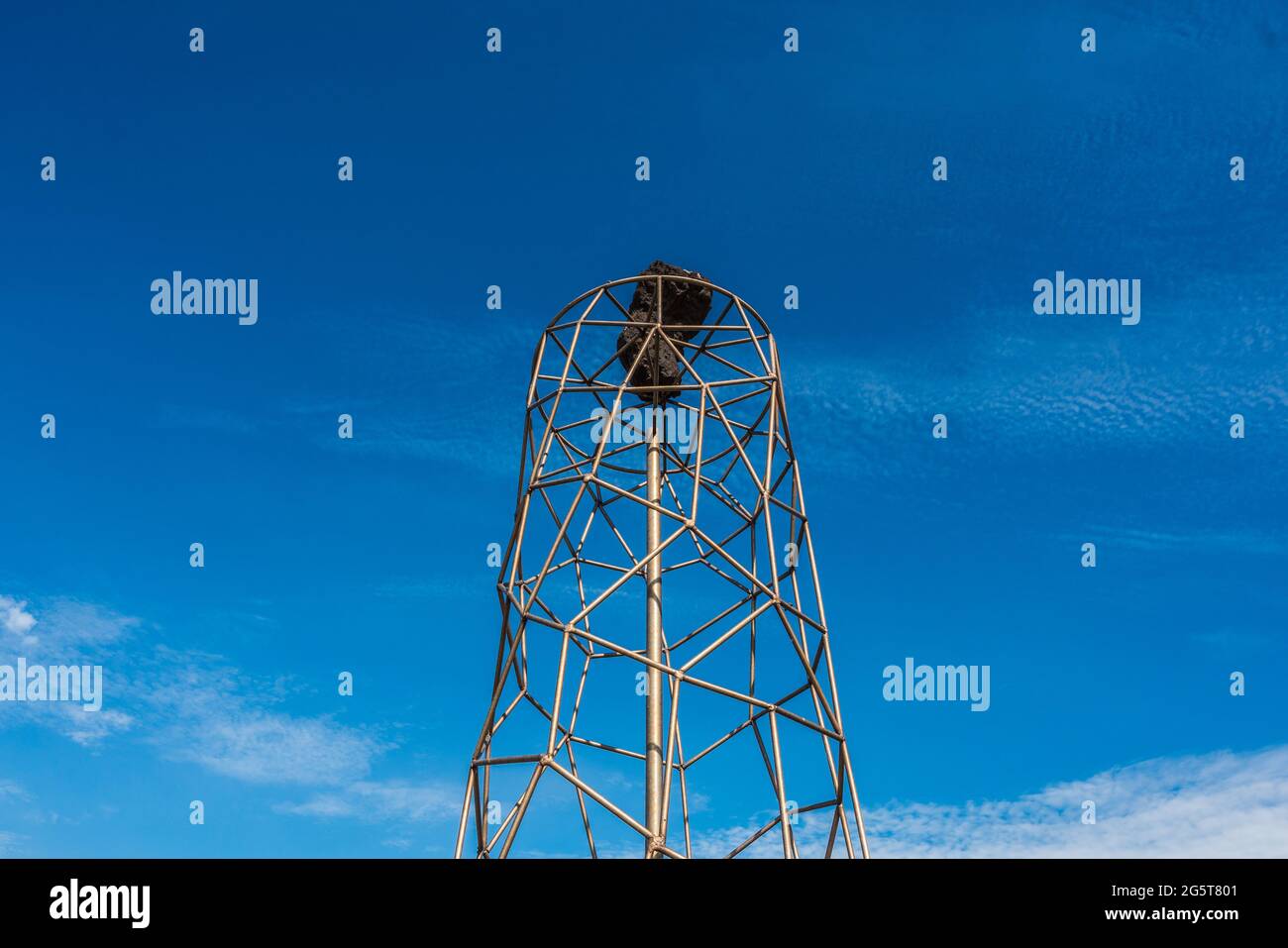 Steel tower hi-res stock photography and images - Alamy