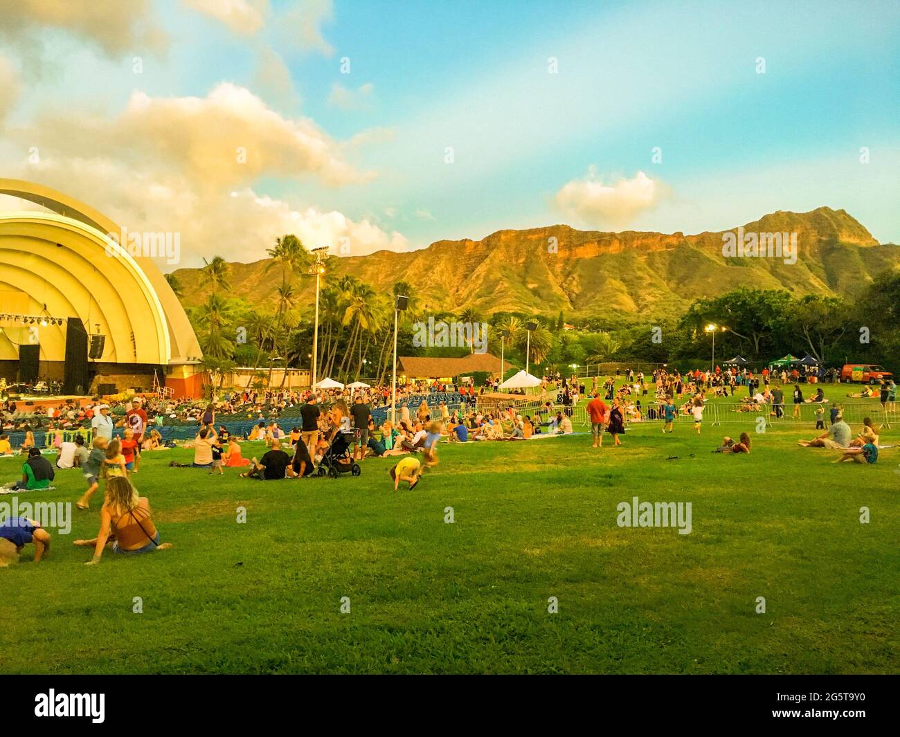 Diamond Head Volcano - Hawaii Stock Photo - Alamy