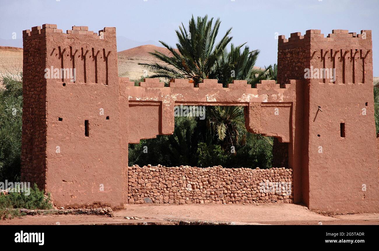 Ksar ait ben haddou art hi-res stock photography and images - Alamy