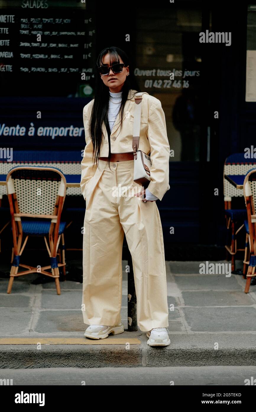 Street style, Andrea Gmx arriving at Officine Generale Spring Summer ...