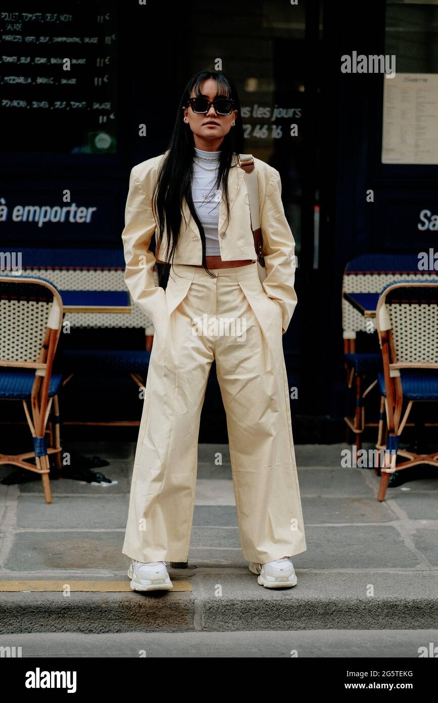 Street style, Andrea Gmx arriving at Officine Generale Spring Summer ...