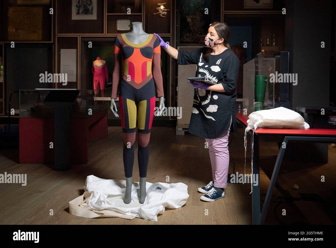 Elizabeth haldane hi-res stock photography and images - Alamy