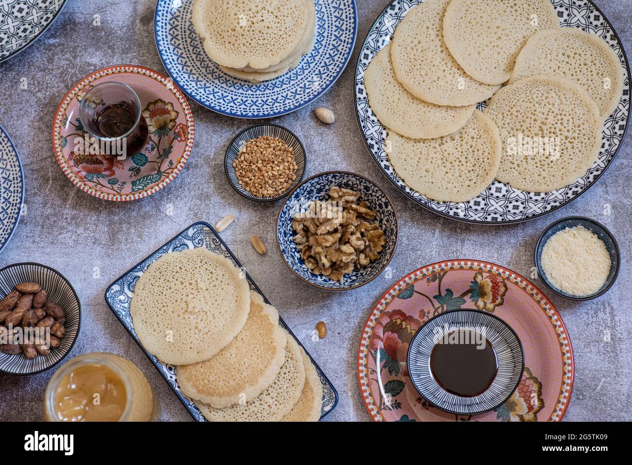 Beautiful traditional Moorish porcelain ceramic plates. illustrated ...
