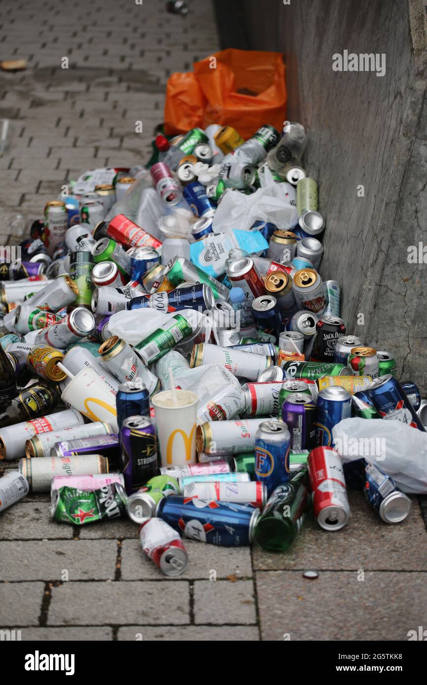 London, UK. 29th June, 2021. Rubbish left by football fans before the ...