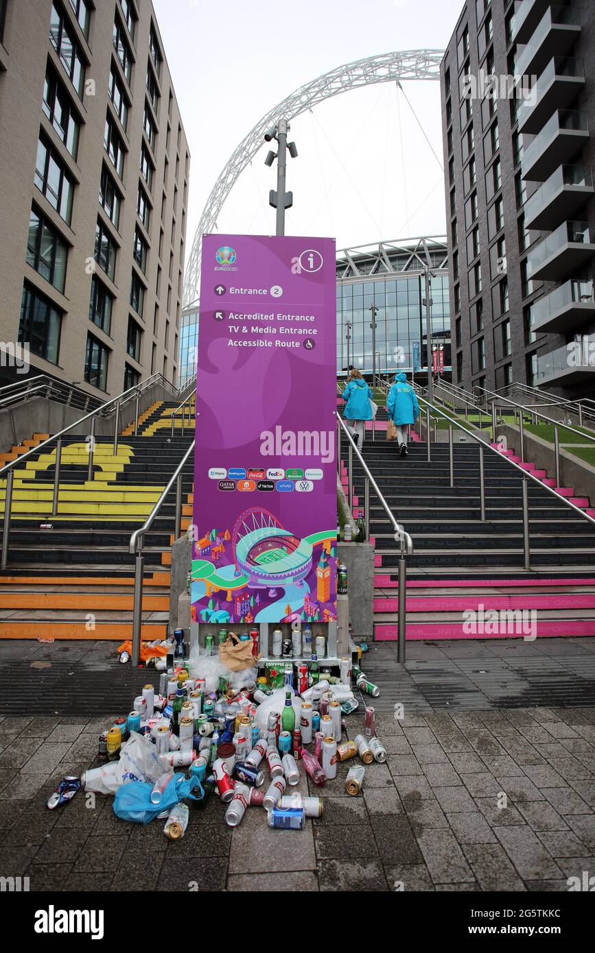 London, UK. 29th June, 2021. Beer cans and rubbish left by football ...