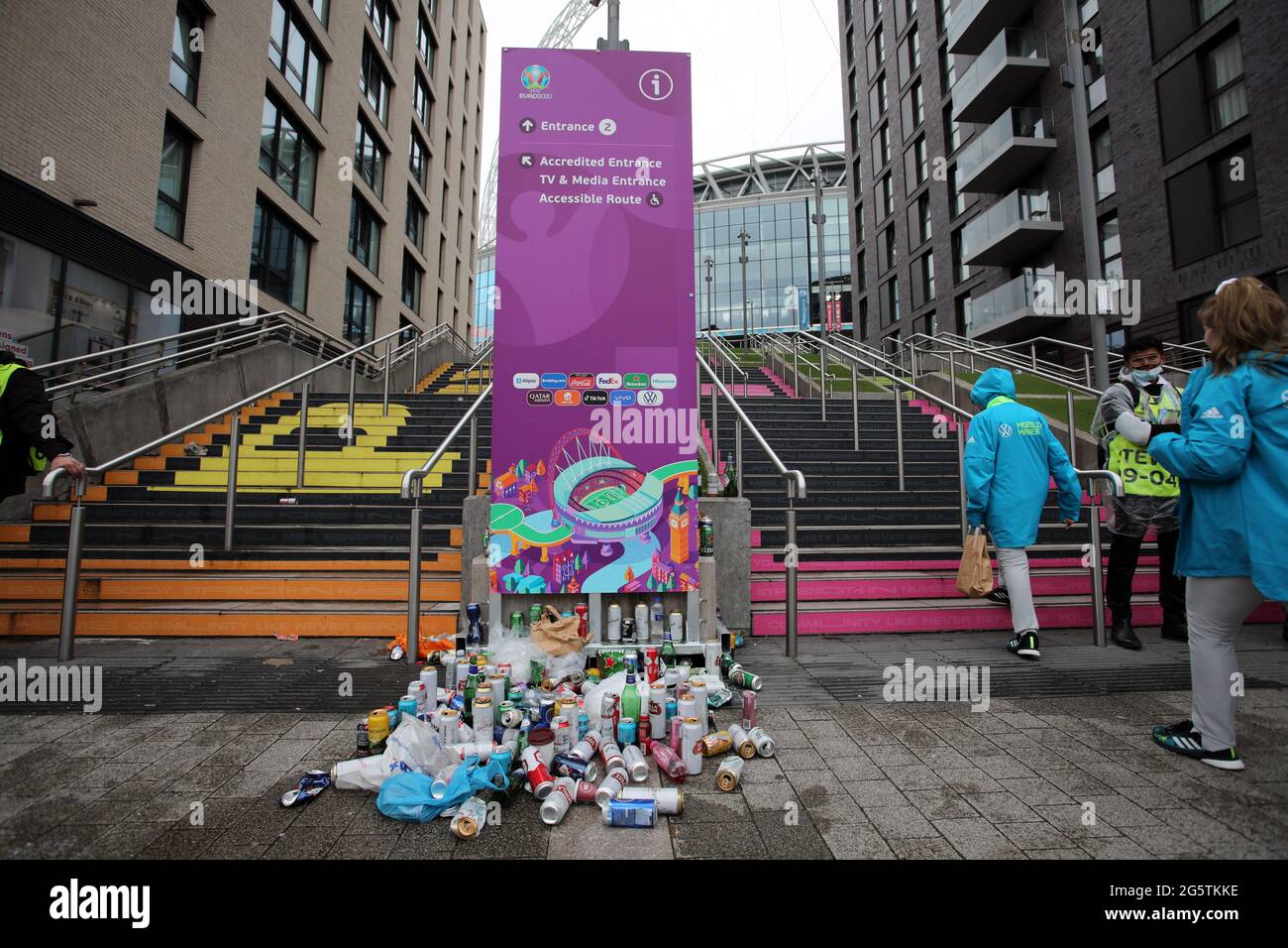 London, UK. 29th June, 2021. Beer cans and rubbish left by football ...