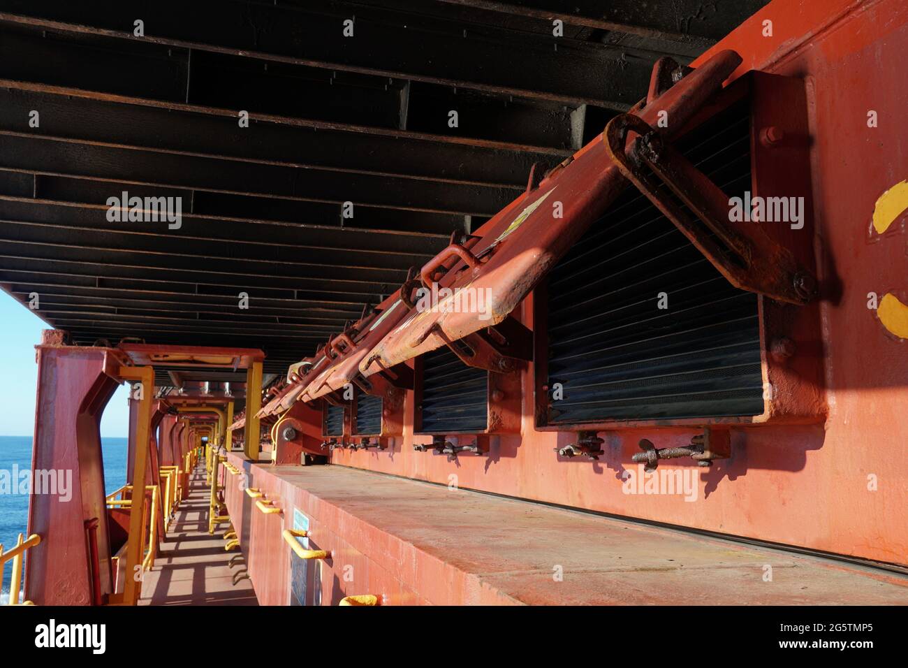 Cargo hatch covers hi-res stock photography and images - Alamy