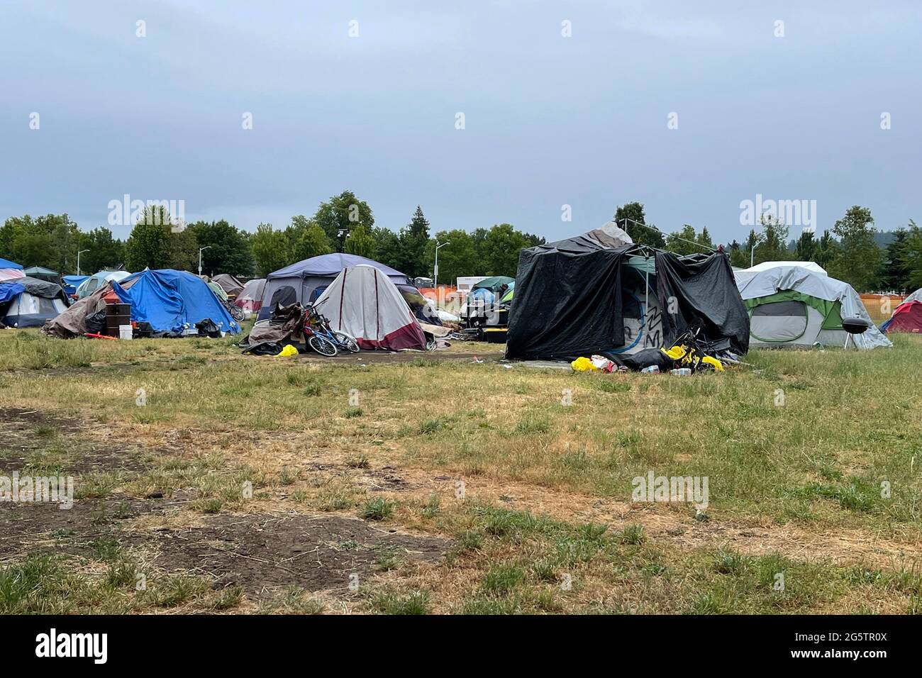 Homeless encampment hi-res stock photography and images - Alamy