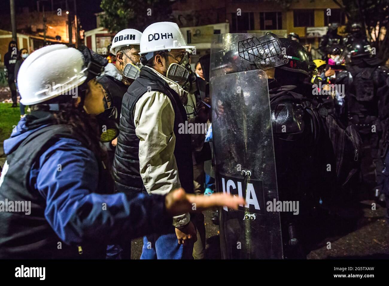 Human rights demonstration bogota hi-res stock photography and images ...