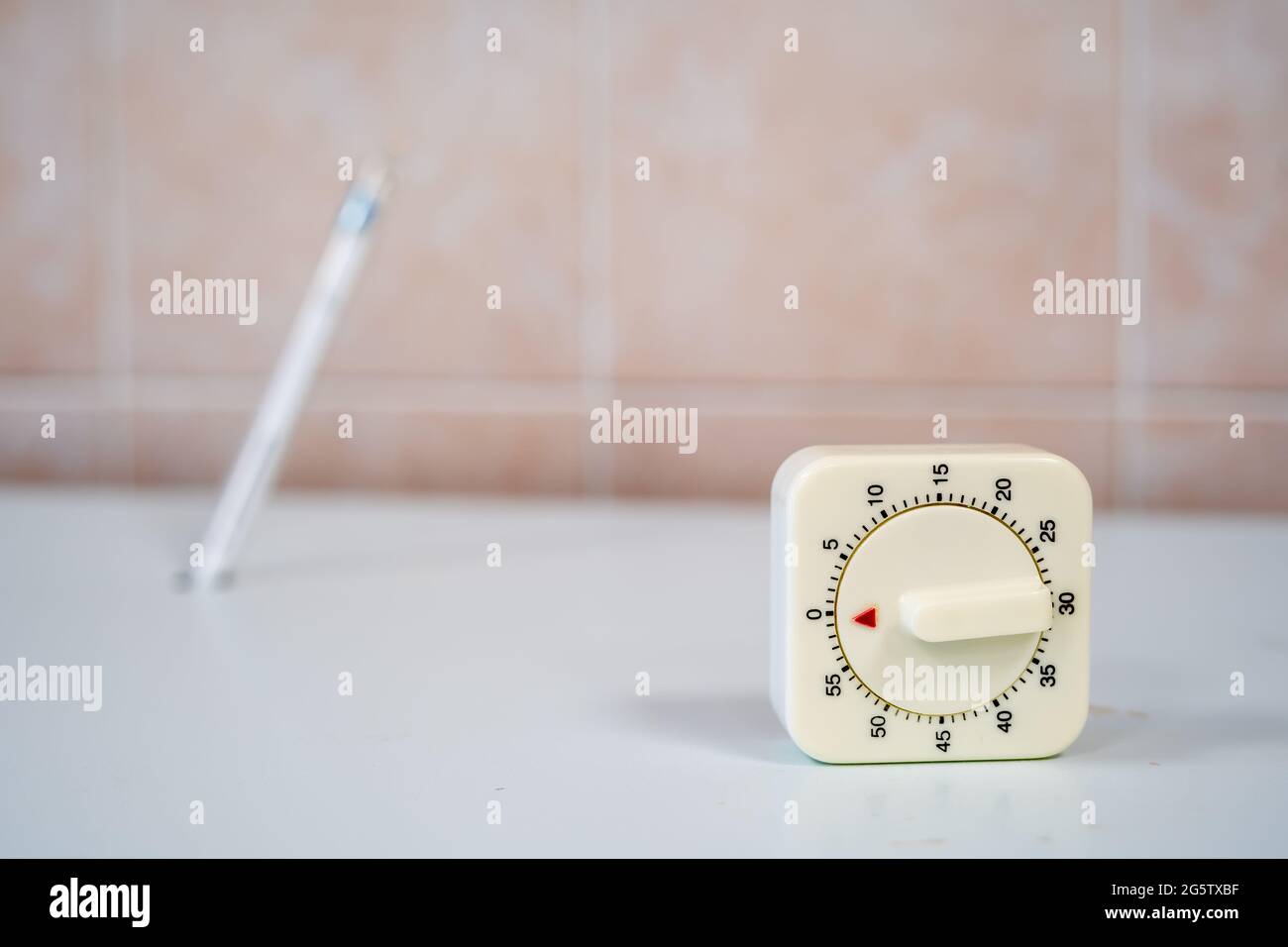 Lab counter hi-res stock photography and images - Alamy